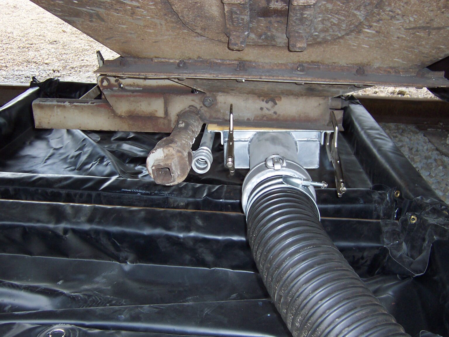 Railcar Hopper Adapter Pan | US SYSTEMS