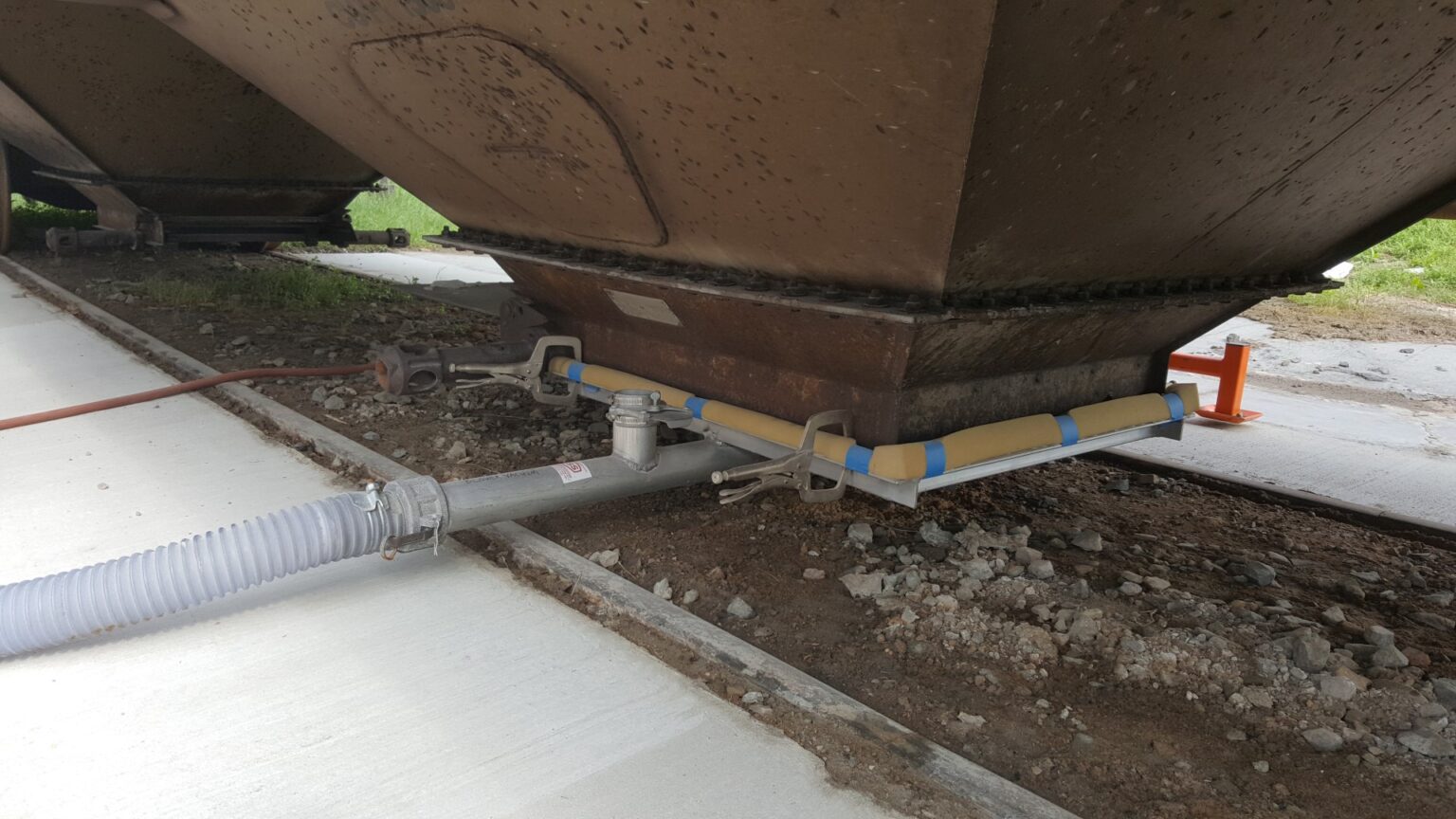 Railcar Hopper Adapter Pan | US SYSTEMS